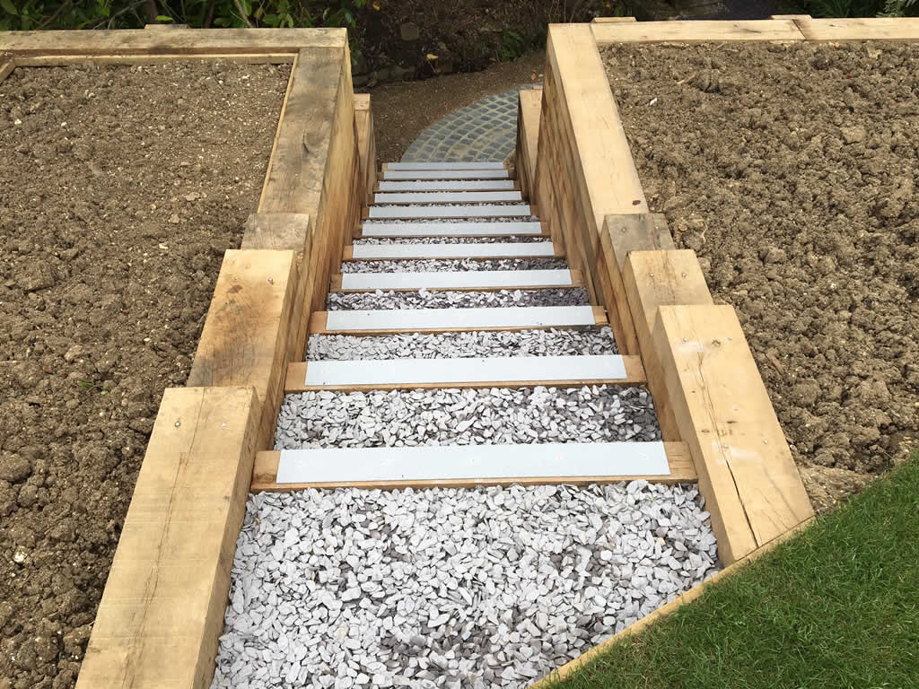 A Guide to Garden Steps - ALDA Landscapes