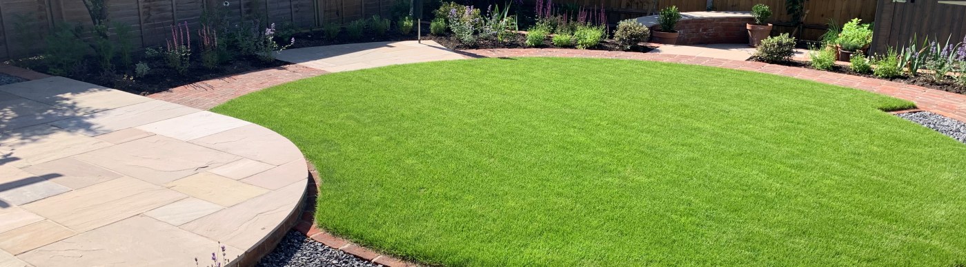 Using Curves in Garden Design - ALDA Landscapes